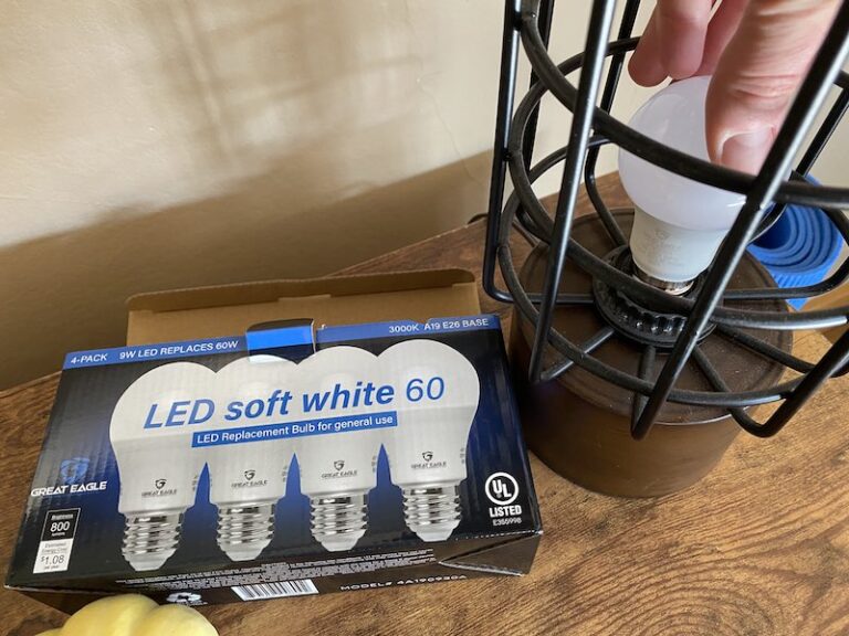 Typical A19 Light Bulb Sizes (Inches and CM) - Attainable Home